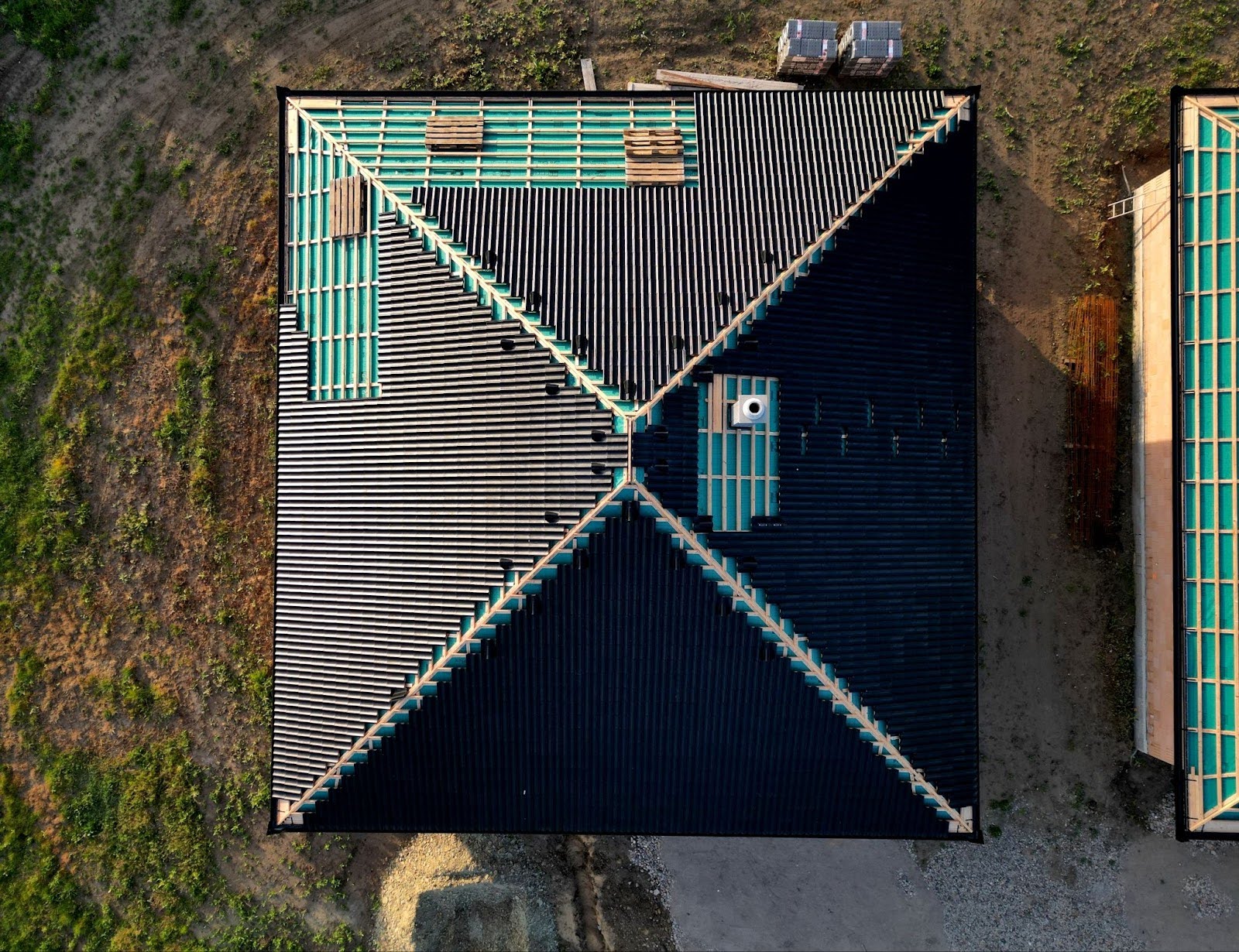 Hip vs Gable Roof: Which Design Is Best for Your Home? Hip vs Gable Roof: Which Design Is Best for Your Home?